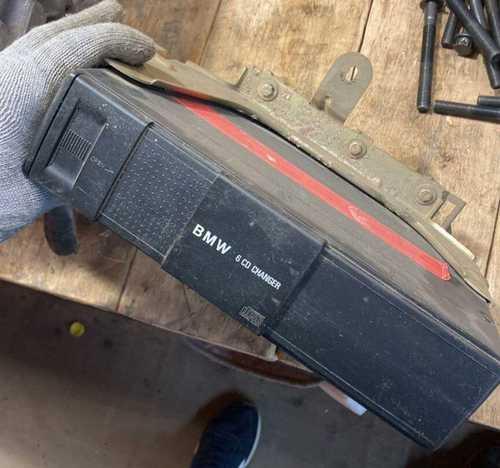 CD чейнджер BMW E39