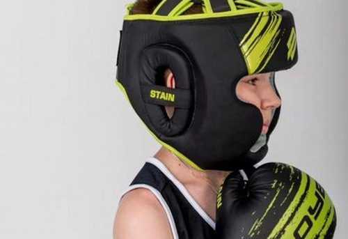 Боксерские перчатки 10 oz и шлем защитный