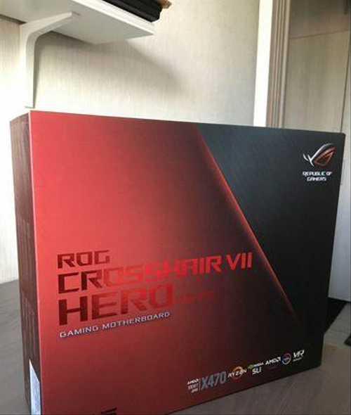 Asus ROG Crosshair VII Hero (Wi-Fi)