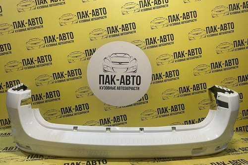 Бампер задний на LADA Largus Ваз 21999 белый