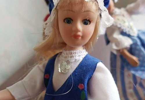 Кукла фарфоровая Норвегия (коллекционная)