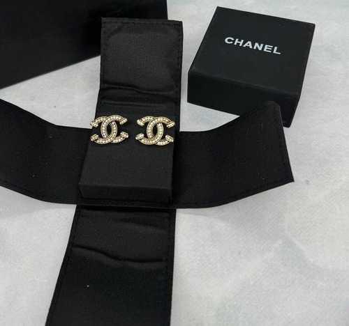 Серьги Chanel