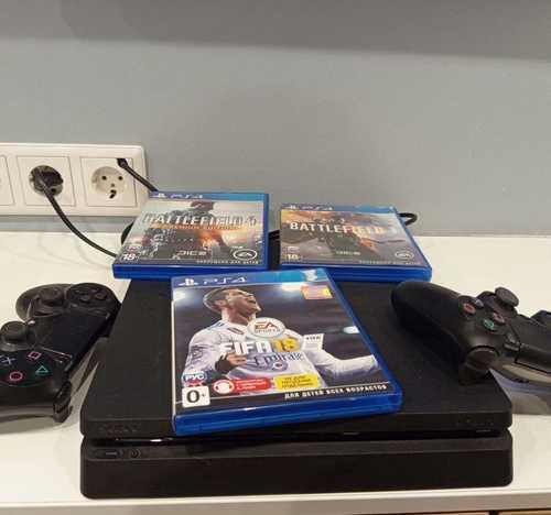 Sony playstation 4 slim