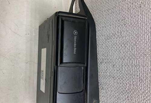CD-чейнджер Mercedes W163 ML