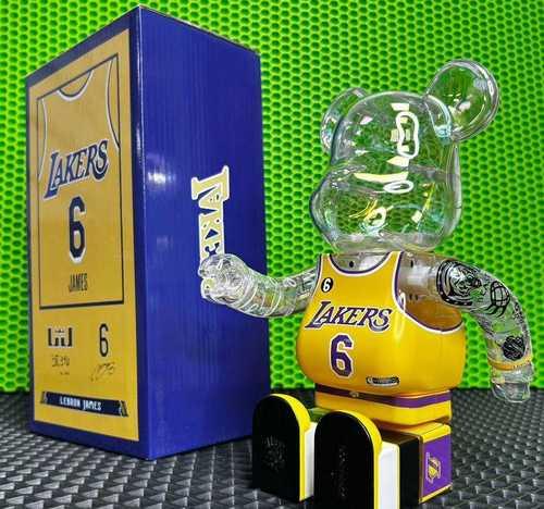 Bearbrick 28 см Lakers 400%