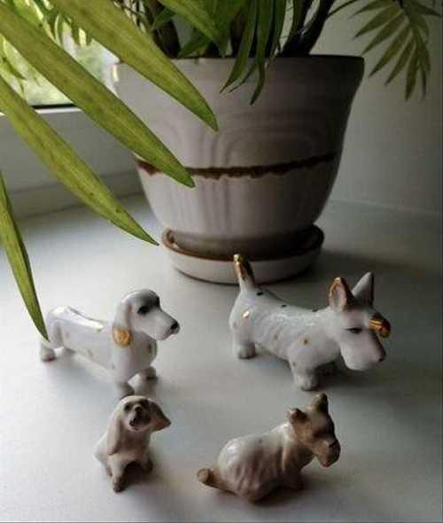 Фарфоровые статуэтки собак лфз