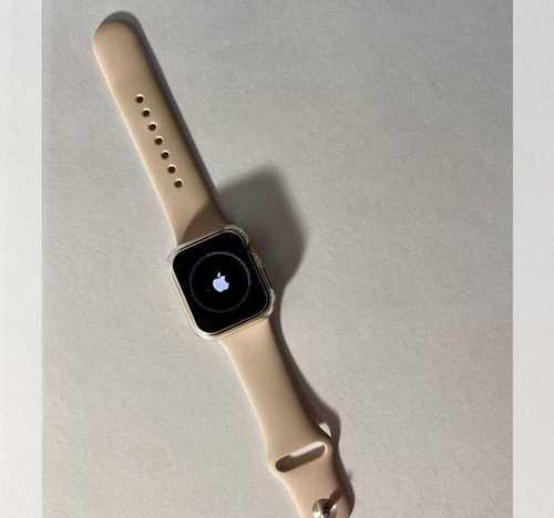 Часы apple Watch SE 40 mm
