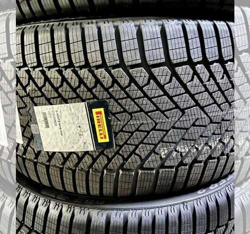 Pirelli Scorpion Winter 2 275/35 R22 и 315/30 R22