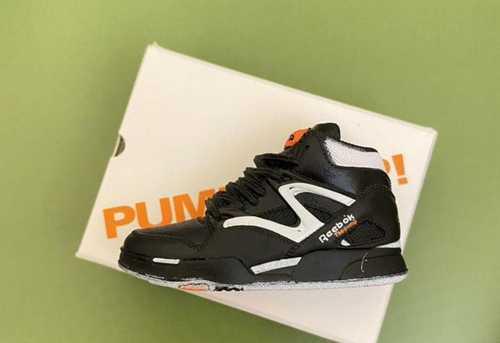 Zuru mini brands sneakers