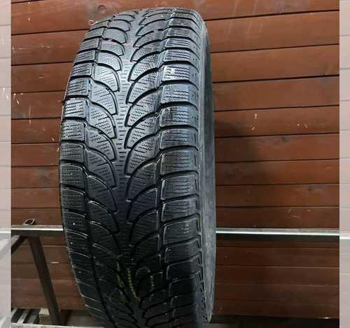 Bridgestone Blizzak LM-80 215/65 R16