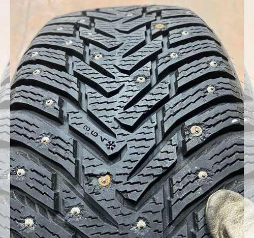 Nokian Tyres Hakkapeliitta 8 235/45 R16