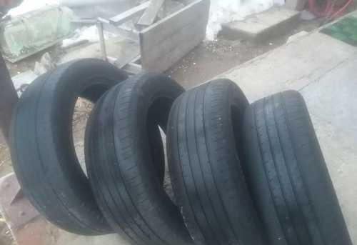 Goodyear EfficientGrip Performance SUV 225/55 R19