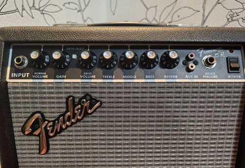 Комбоусилитель Fender frontman 15R