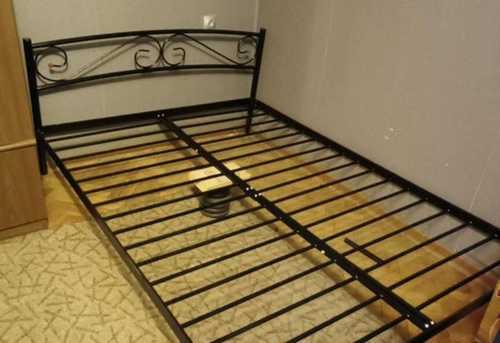 Кровать металлическая двухспальная с матрасом