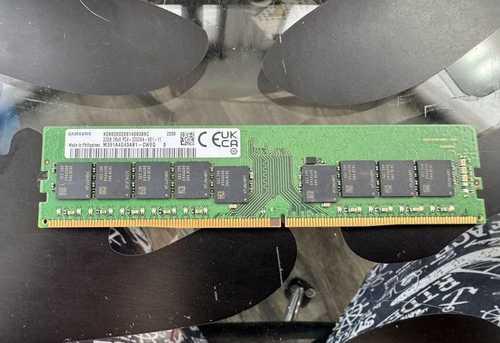 Серверная память Samsung M391A4G43AB1-CWE