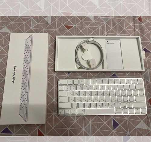 Беспроводная клавиатура Apple Magic Keyboard 2021