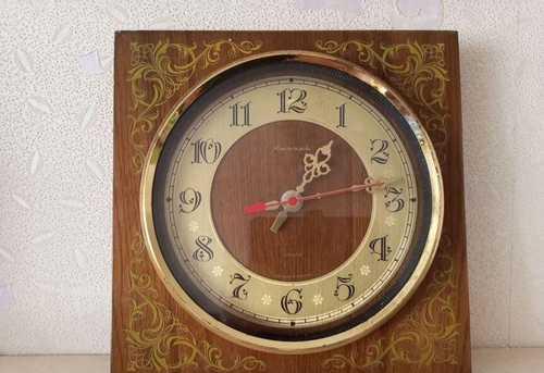 Часы настенные СССР Янтарь, кварц
