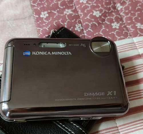 Компактный фотоаппарат konica minolta dimage x1