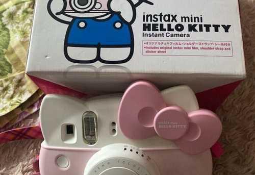 Fujifilm instax mini Hello Kitty фотоаппарат