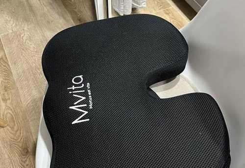 Ортопедическая подушка на стул Mvita черная