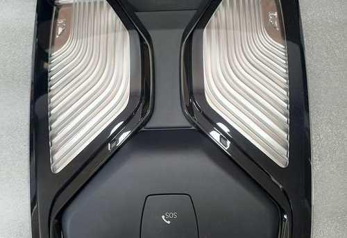 Функциональный центр в крыше BMW G30