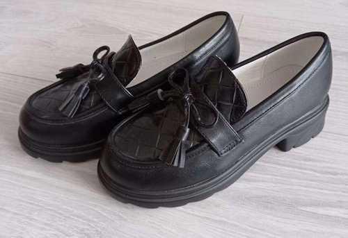 Туфли для девочки новые