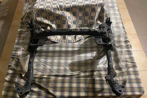 Подрамник audi a8 d4 4h0399543