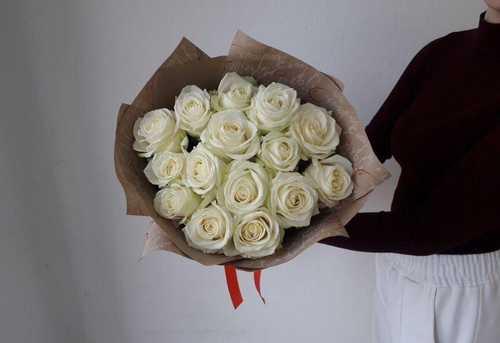 Цветы белые розы доставка