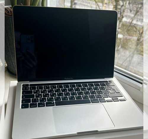 MacBook Pro 13 (2020), 512 ГБ, Core i5, 1.4 ГГц, RAM 8 ГБ, Intel Iris Plus Graphics