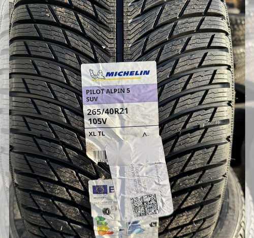 Michelin Alpin 5 255/40 R21 и 265/40 R21 105V