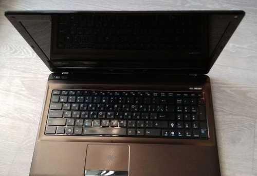 15.6" ASUS X52D, 320 ГБ, Phenom II X3 N830, RAM 3 ГБ, ATI Mobility Radeon HD 5470 0.5 ГБ