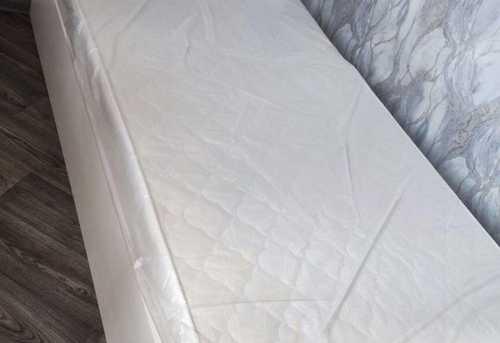 Кровать двухспальная с матрасом новая