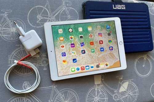 Apple iPad 5th (2017) 32 гб