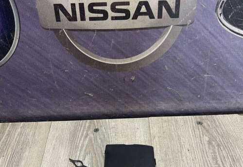 Заглушка буксировочного крюка Nissan qashqai J11
