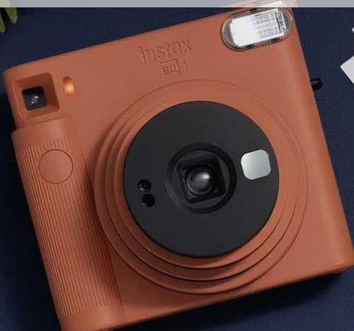 Фотоаппарат моментальной печати Fujifilm Instax