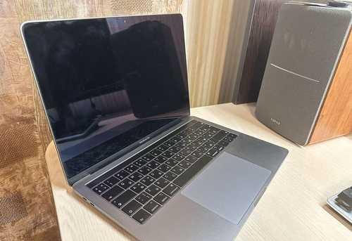 Apple MacBook Pro 2018 Touch Bar 256 GB
