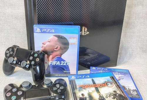 Sony PS4 pro 1tb + 2 геймпада + игры