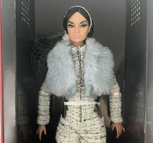 Poppy parker apres ski asset