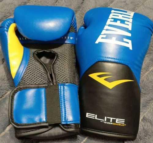 Боксерские перчатки 10 oz everlast