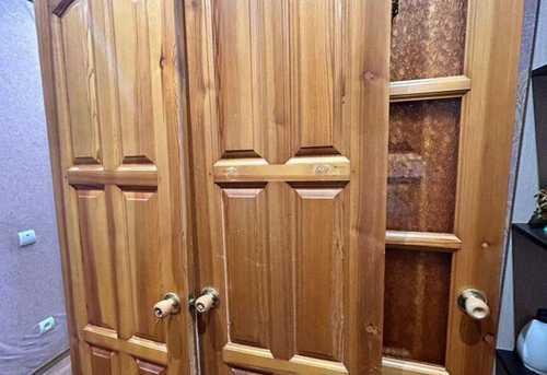Двери межкомнатные б/у с коробкой деревянные