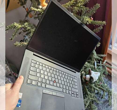 Thinkpad p1 gen5 i7 12th,32,3070ti,1tb