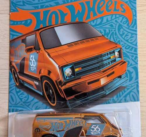 Hot Wheels Custom 77 Dodge Van (Chase)