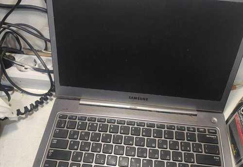 Samsung NP535U3C