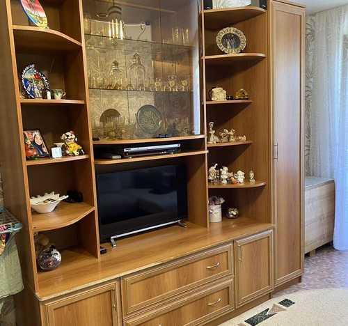 Стенка в гостиную