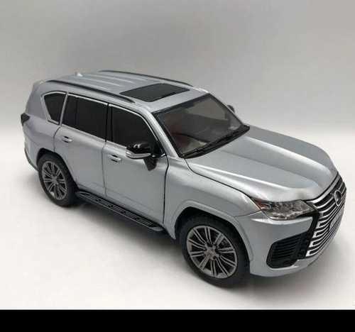 Модель автомобиля Lexus LX 600 1:24 металл