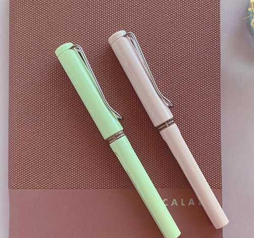 Перьевая ручка lamy