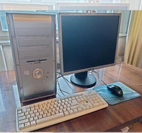 Системный блок pentium 4 с монитором