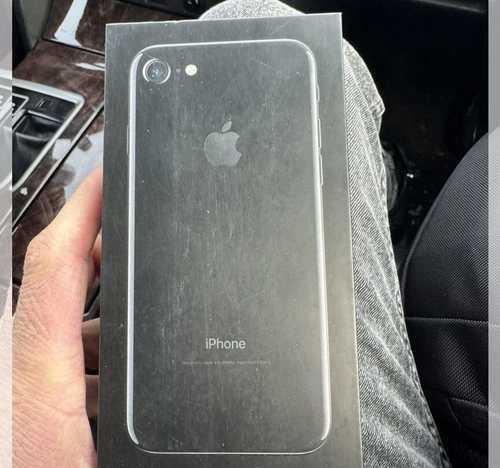 iPhone 7, 32 ГБ