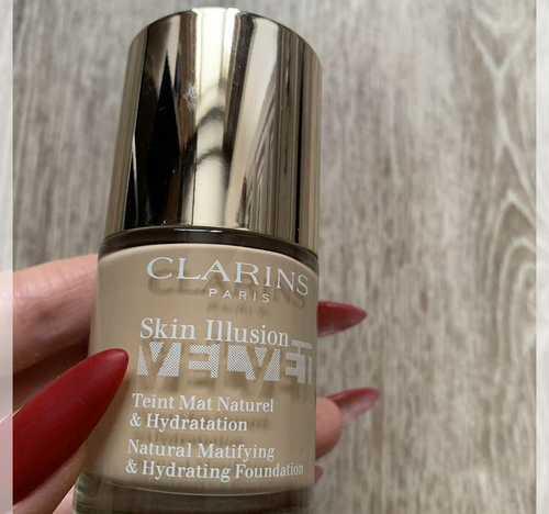 Clarins тональный крем, 106N