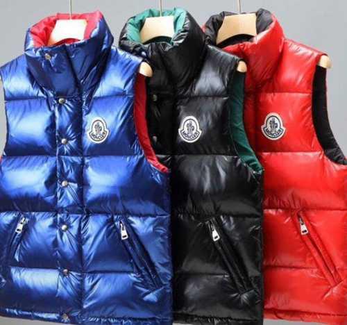 Чёрный жилет Moncler новый 44,48,50 размер